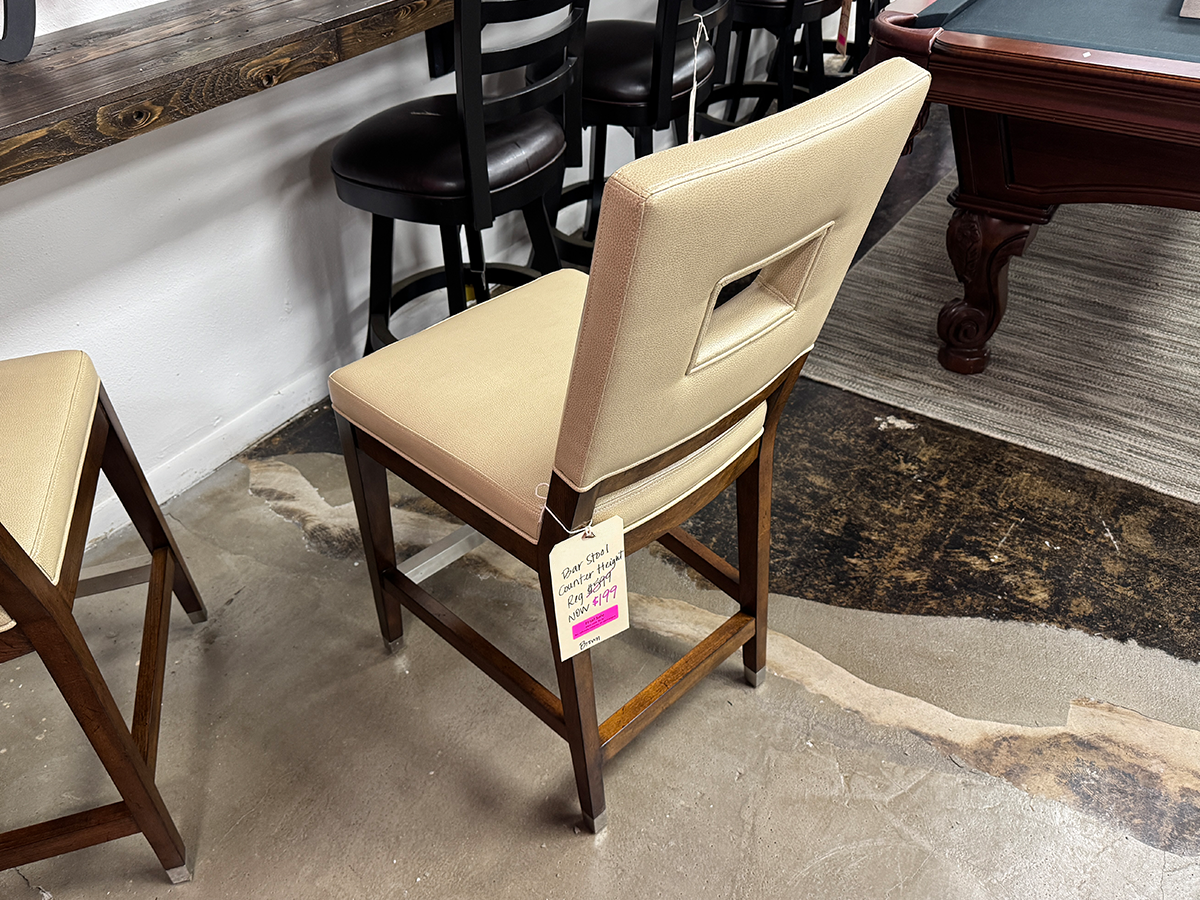 Pixel Bar Stool Display Outlet "As Is" – Universal Billiards