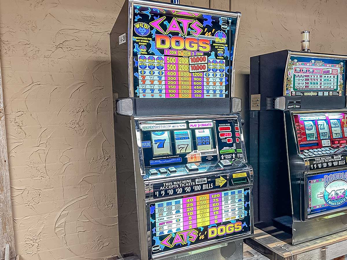 Arcade Games – Universal Billiards