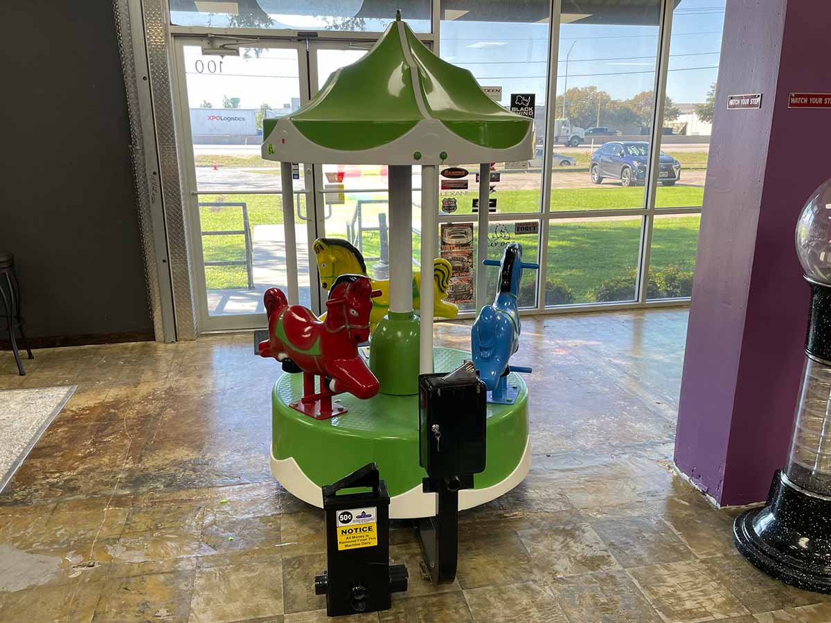Children's Carousel Display Outlet "As Is" – Universal Billiards