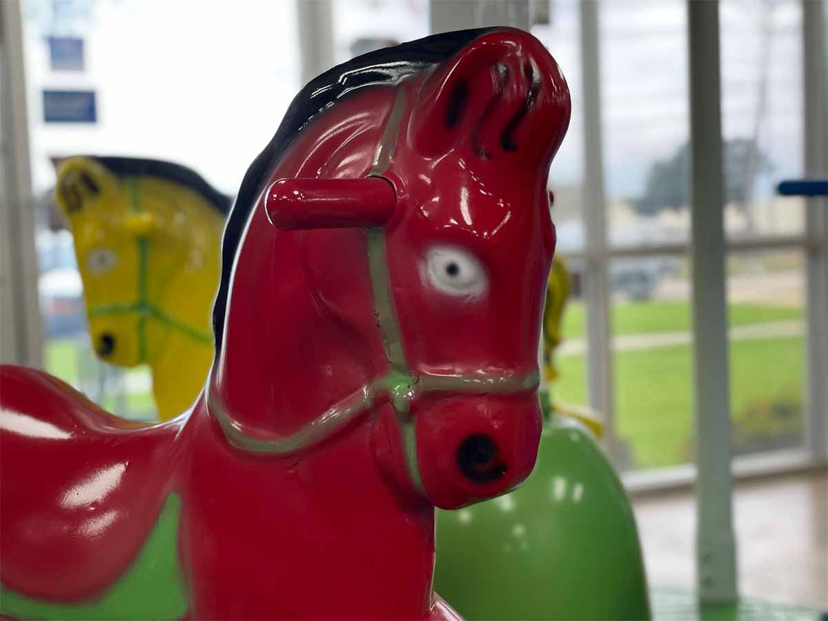 Children's Carousel Display Outlet "As Is" – Universal Billiards
